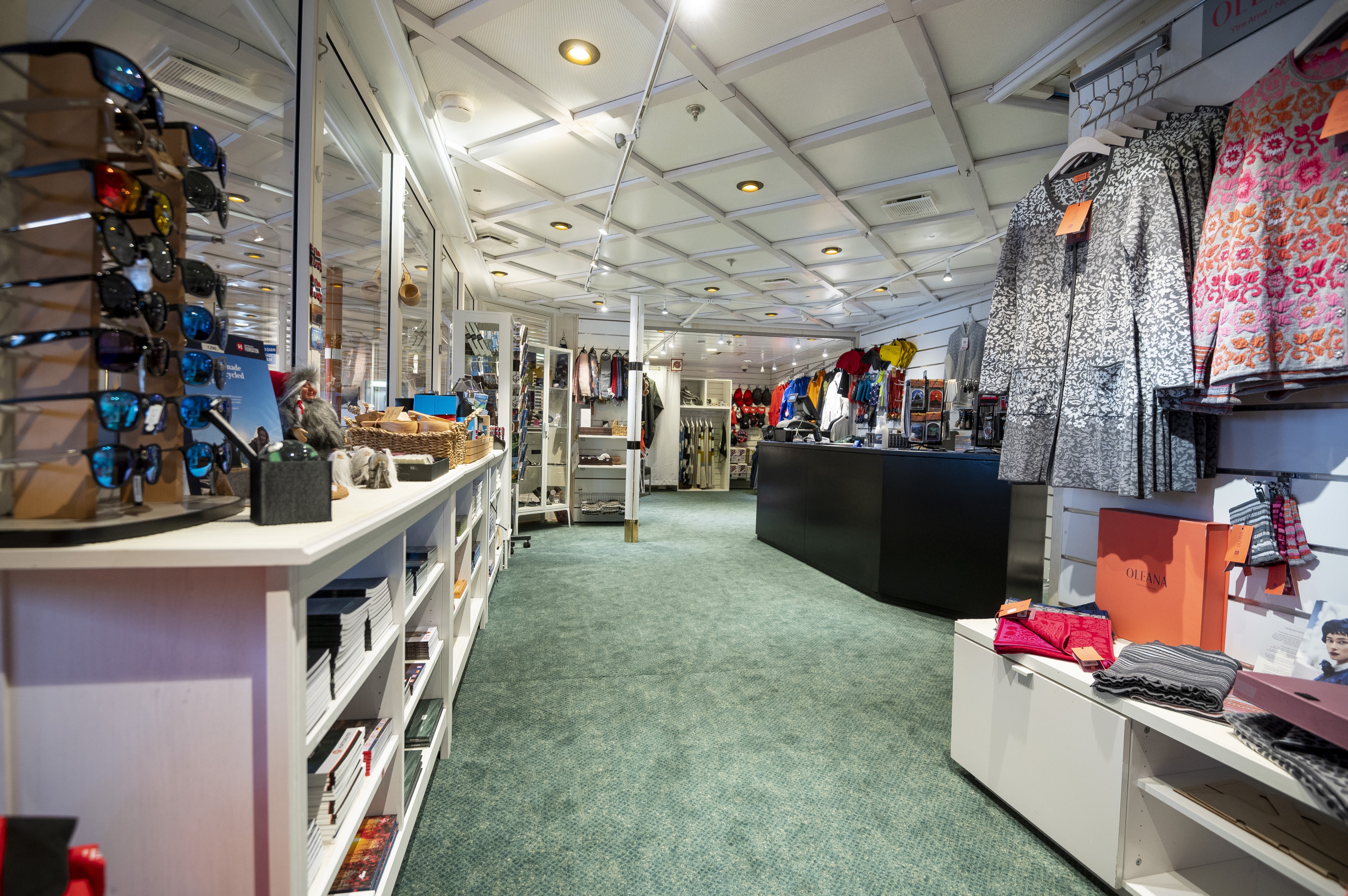 The Coastal Express | 12 Dec 2027 | MS Vesterålen - Hurtigruten ...