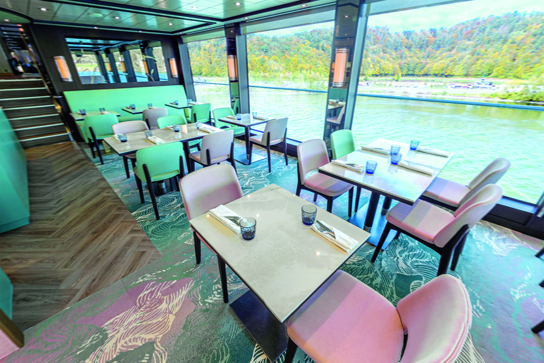 Cruise Ship