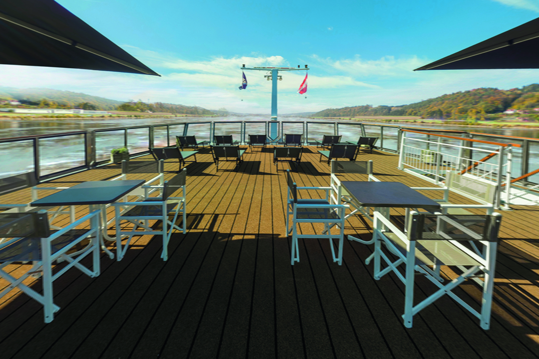 Cruise Ship