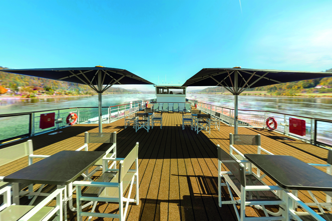 Cruise Ship
