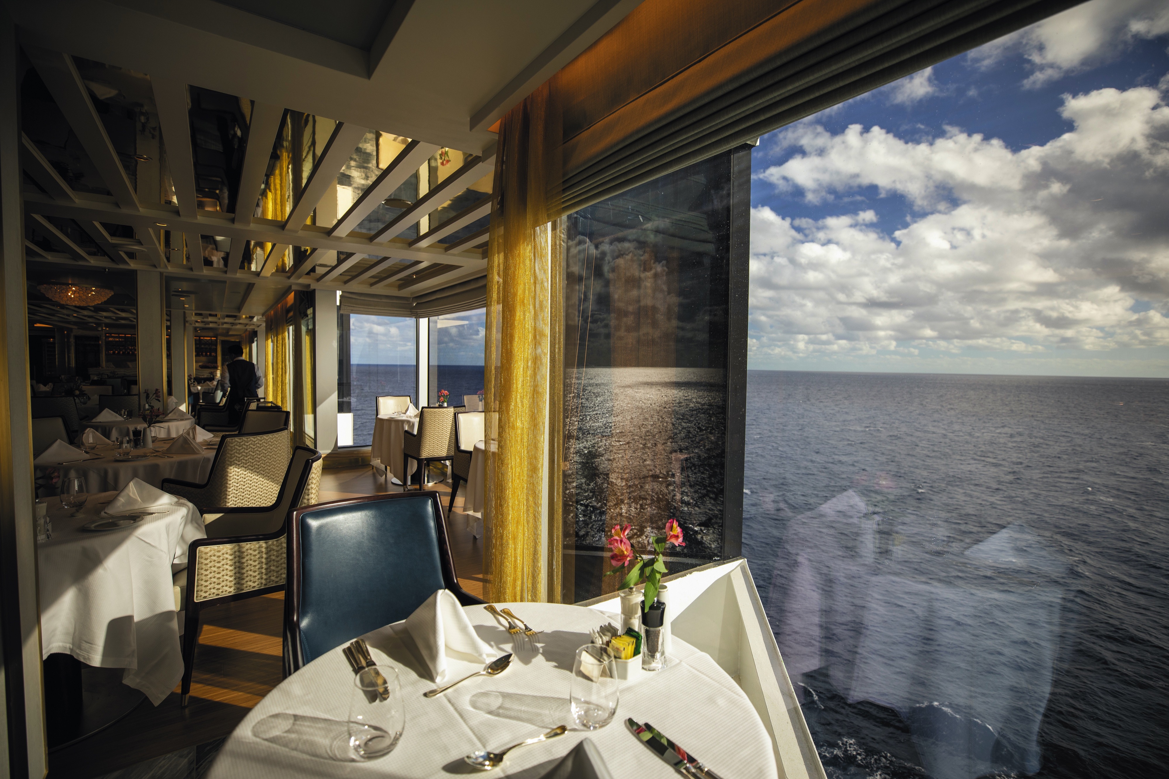 Seven Seas Splendor | Regent Seven Seas Splendor | SixStar