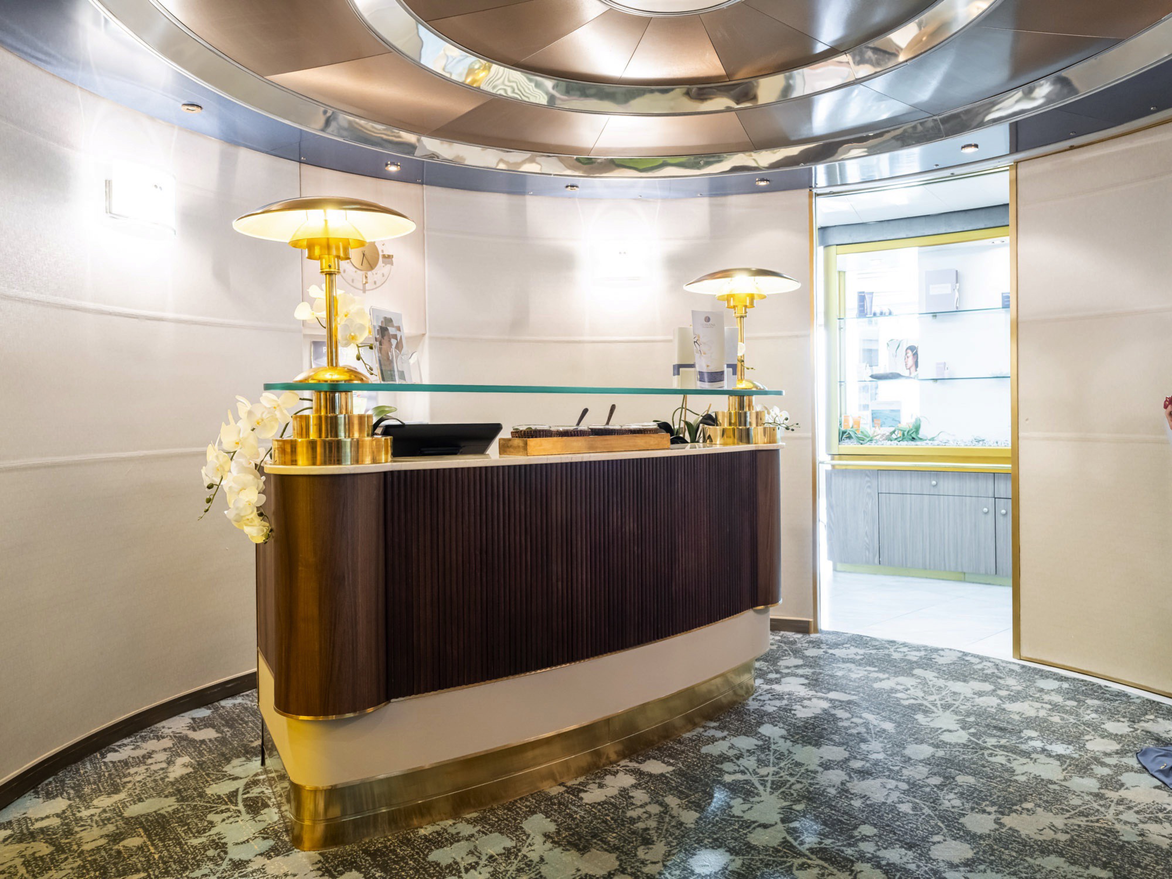 Renaissance Cruise Ship | Ambassador Reaissance | Cruise118.com