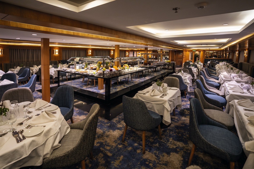 Cruise Ship