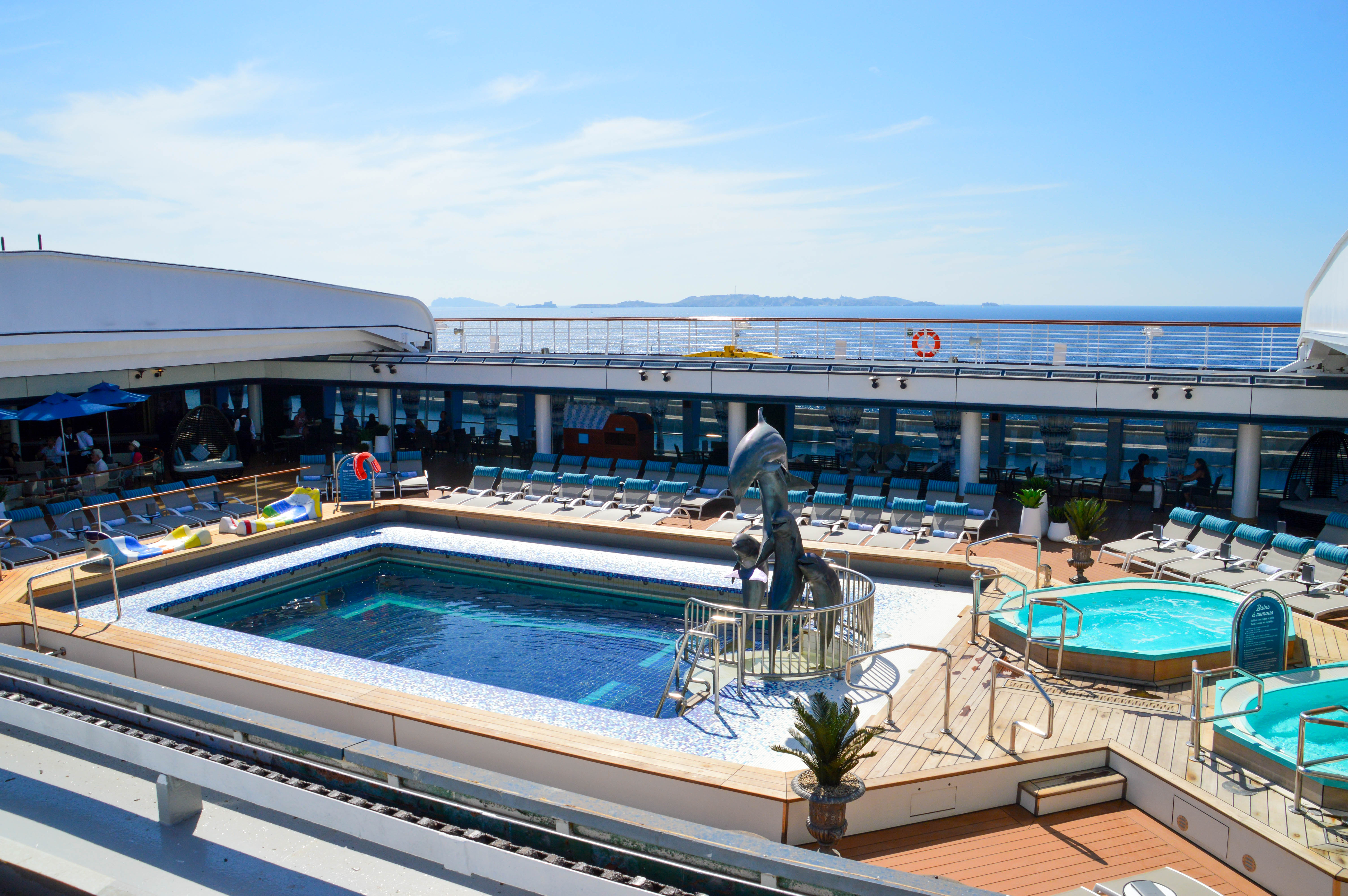 Renaissance Cruise Ship | Ambassador Reaissance | Cruise118.com