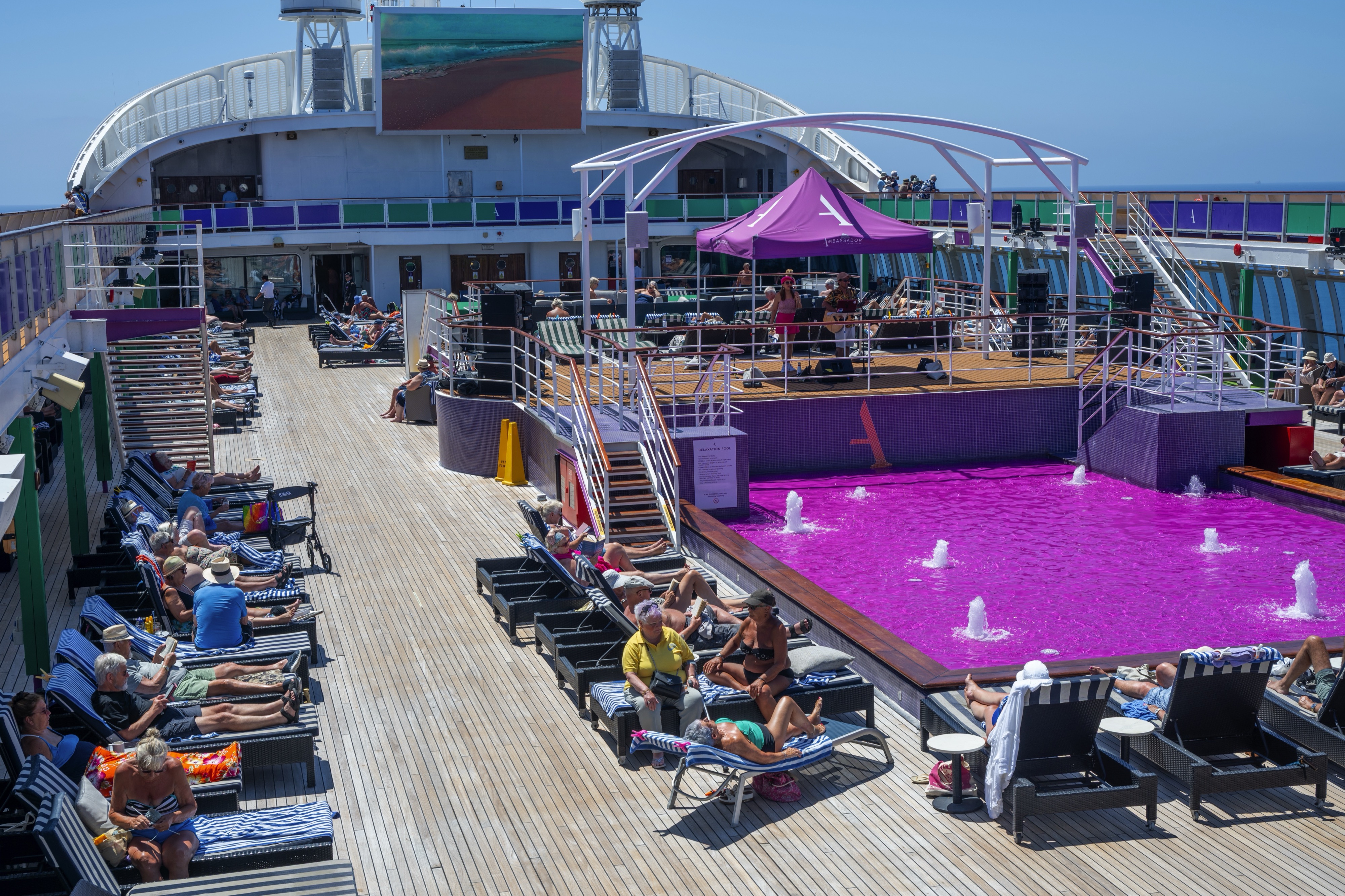 Ambassador Cruises | Ambassador Cruise Line | Cruise118.com